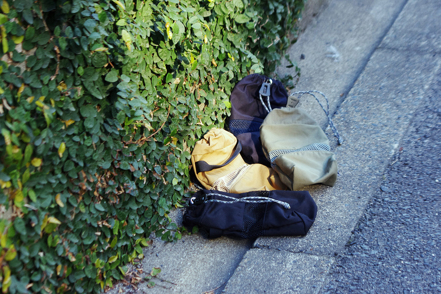 CIE / MESH DRAWSTRINGCASE / LIALWORKS -リアルワークス